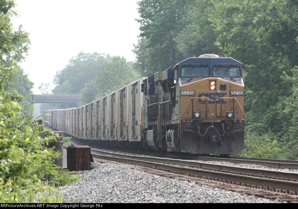 CSX 5235 and train Q740